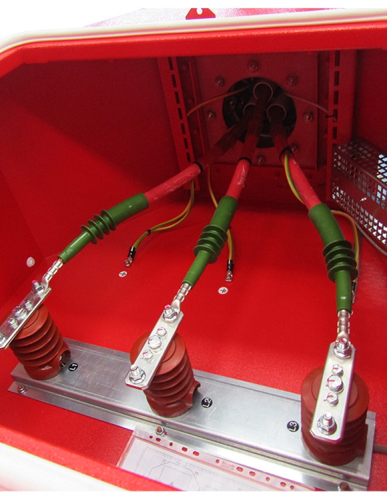 Junction box with flange mounted connector – Altgeld