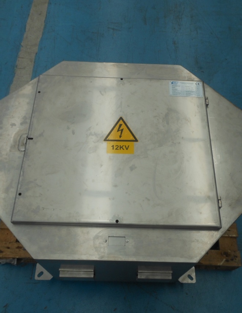 24 kV Junction box, octagonal – Altgeld